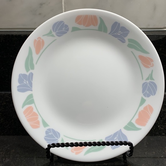 Corelle | Kitchen | Corelle By Corning Friendship Pattern Dessert ...